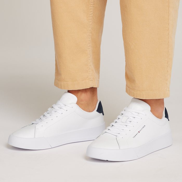 Sneakersy Tommy Hilfiger TH Court Leather Grain Ess White/Desert Sky ...